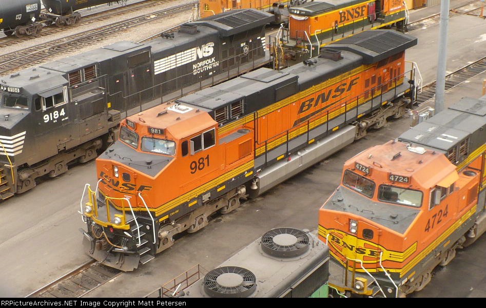 BNSF 981
